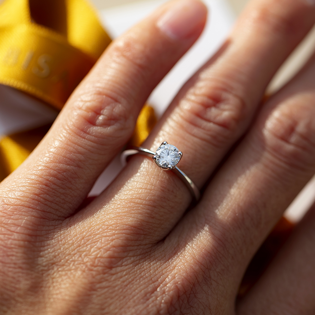 Zásnubní prsten Jenna | BISAKU